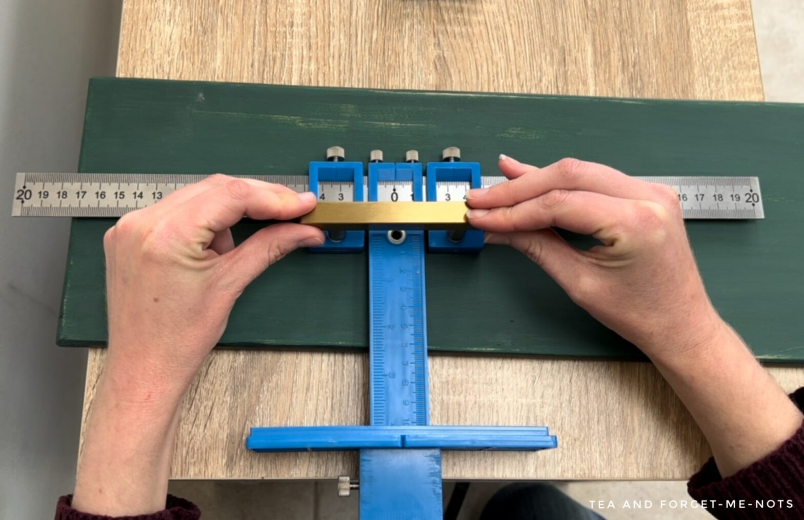 The best tool to fit hardware straight – Tea and Forget-me-nots