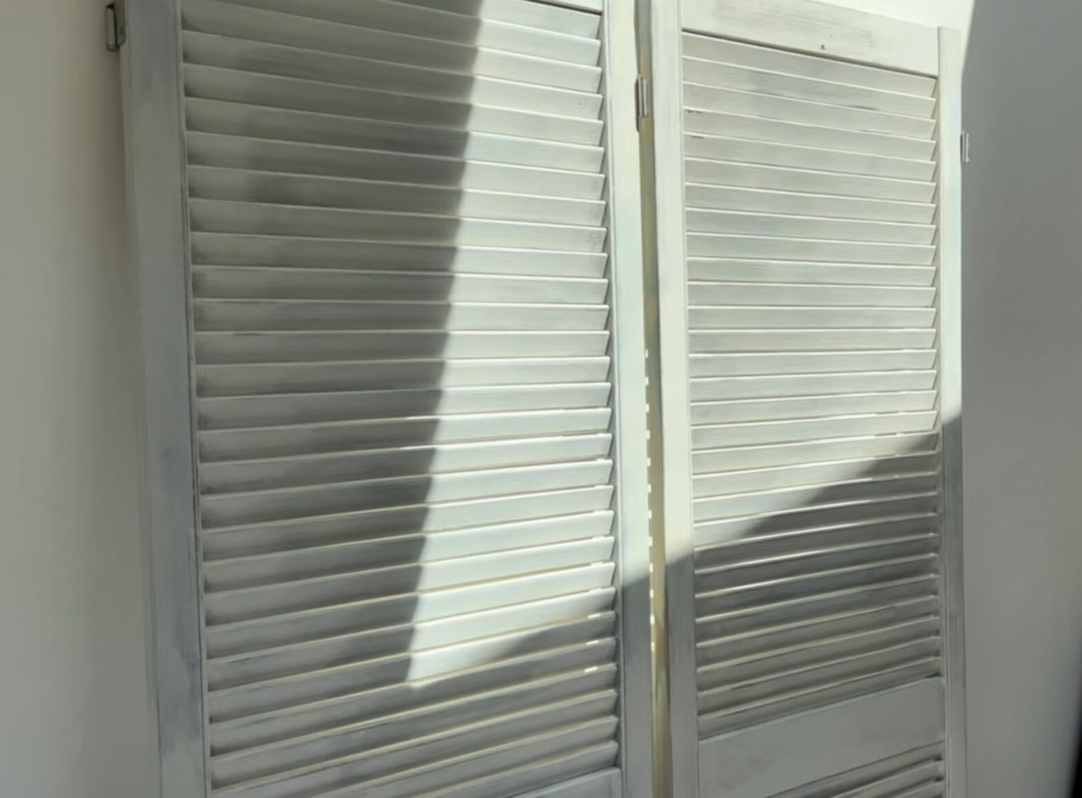 How to paint shutters (and why they're a great tool for a retail booth ...