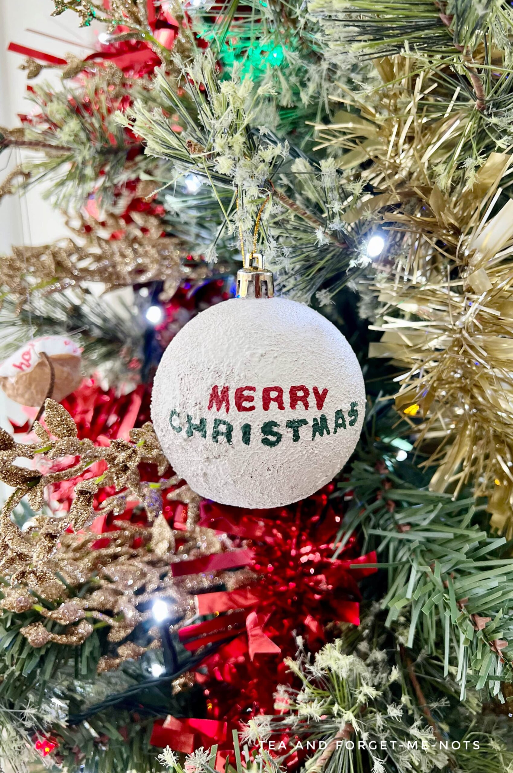 Christmas Paint Night Ideas - Fun and Easy Bauble Designs – Tea and ...